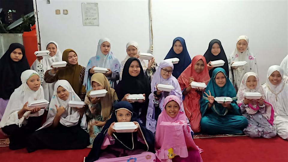 Sedekah Berbagi Buka Puasa Santri Yatim dan Dhuafa